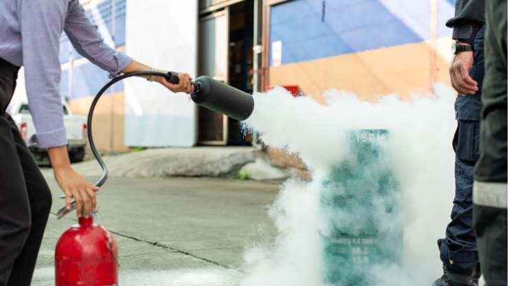 Using Fire Extinguishers - The PASS Technique • Fireology